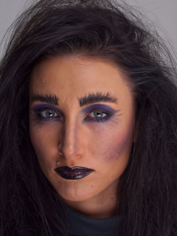 Black Magic Hexe schminken » Schminkanleitung & Kostüm