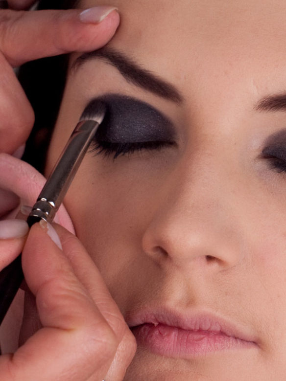 Smokey Eyes Einfache Schminkanleitung