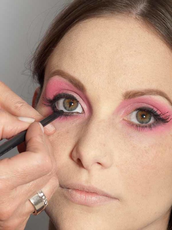 Pink Lady Make up Look - Schminkanleitung » Perfekt Schminken